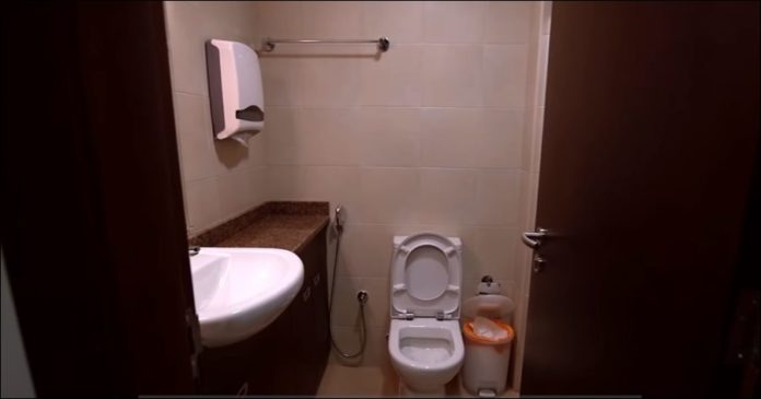 IN PHOTOS: Tour of an Isolation Building for Coronavirus Patients in ...