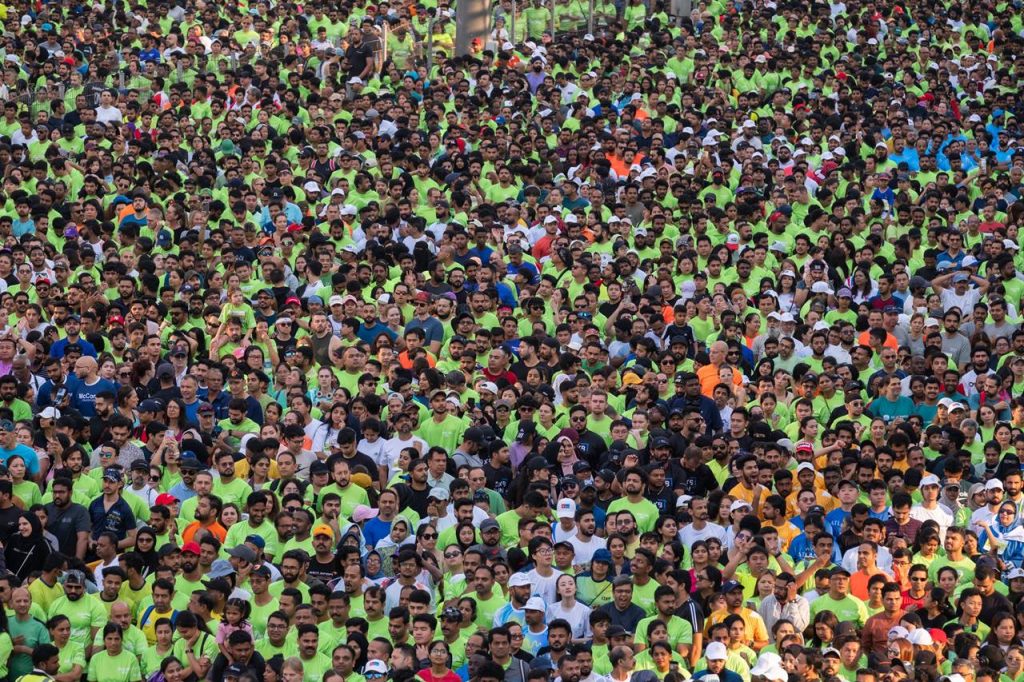 IN PHOTOS: HH Sheikh Hamdan Leads 278,000 Participants in Dubai Run ...