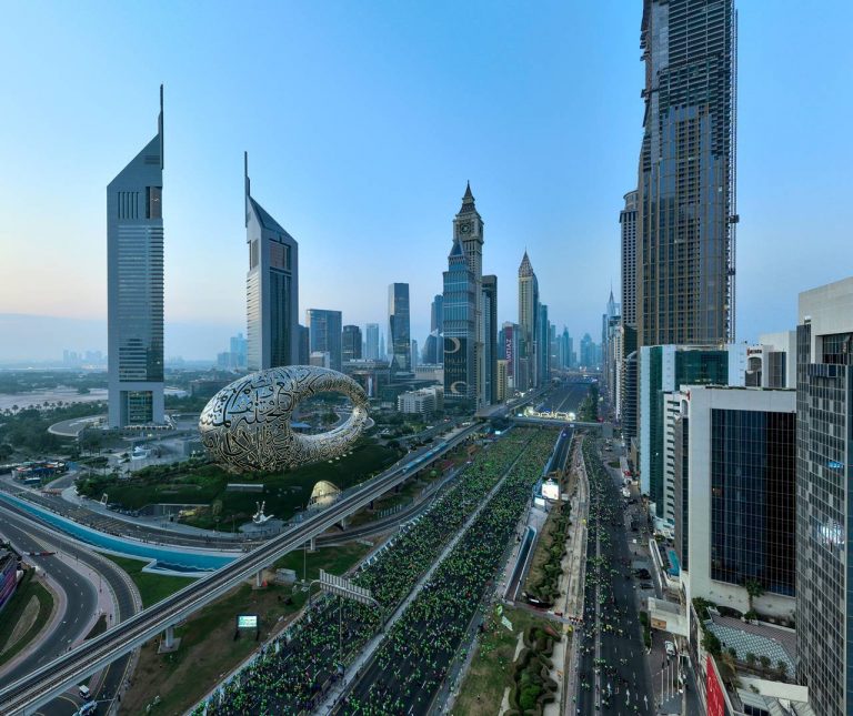 IN PHOTOS: HH Sheikh Hamdan Leads 278,000 Participants in Dubai Run ...