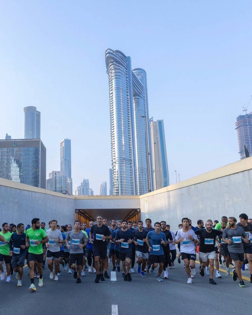 IN PHOTOS: HH Sheikh Hamdan Leads 278,000 Participants in Dubai Run ...